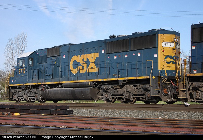 CSX 8712